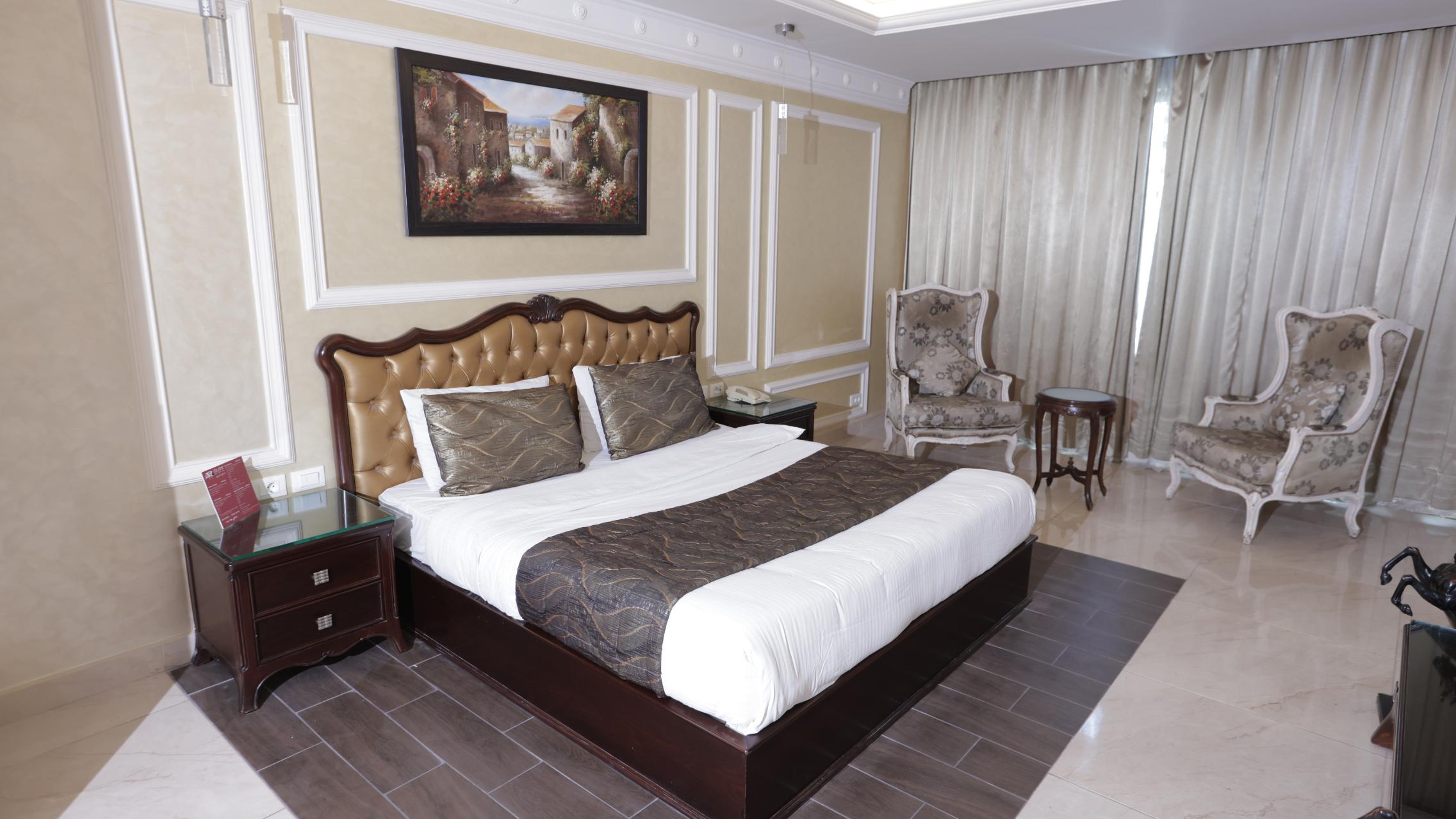 Elite Hotel